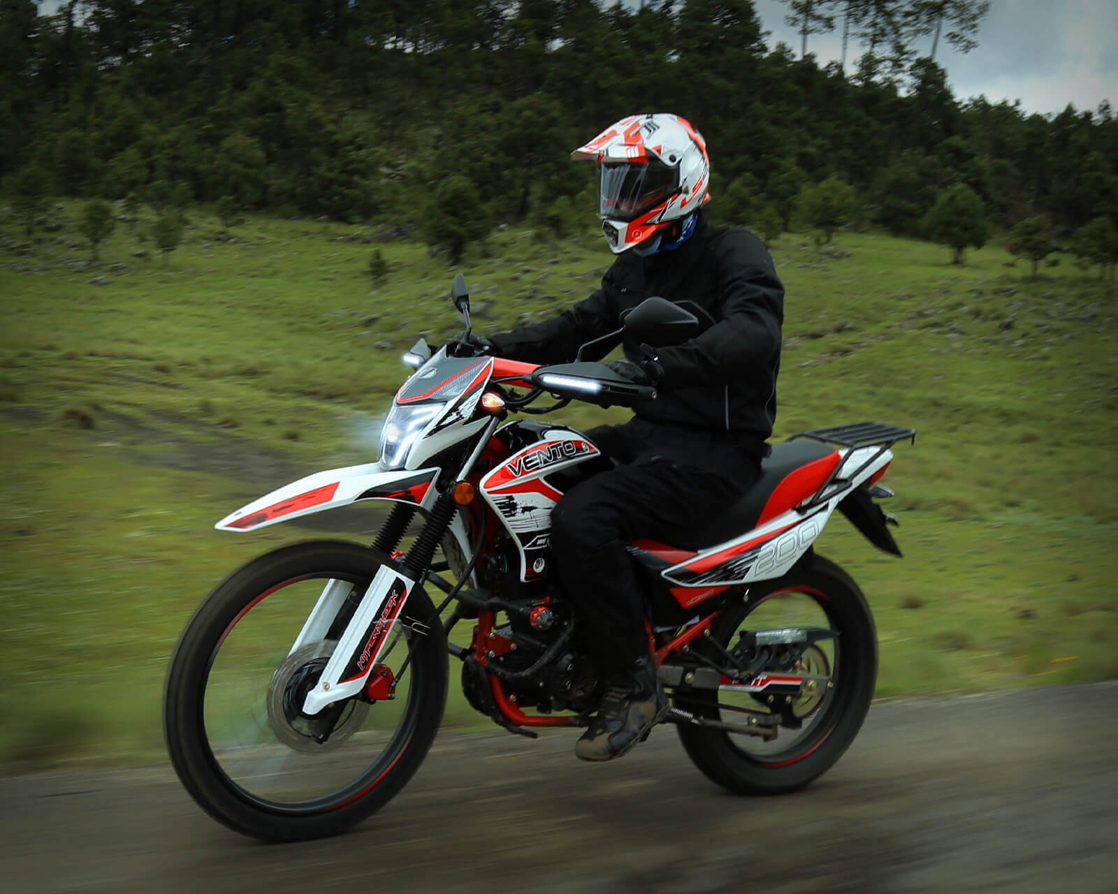 Crossmax 200 – Vento Motorcycles U.S.A │ Costa Rica